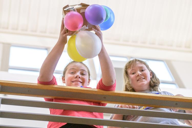Science plus math equals fun | Multimedia | indianola-ia.com