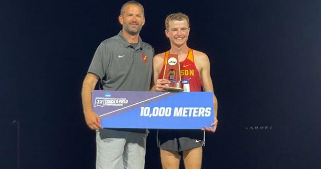 NATIONAL CHAMPION! Moon wins 10,000-meter run | Sports | indianola-ia.com