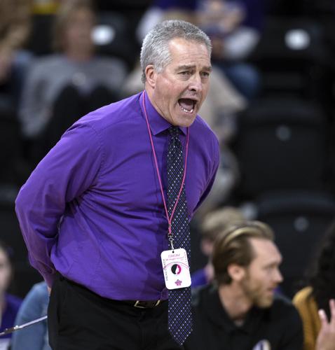 Indianola falls at State tournament | Multimedia | indianola-ia.com