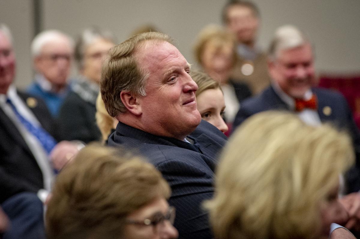 Family, friends, colleagues pay tribute to late Senator John Culver ...