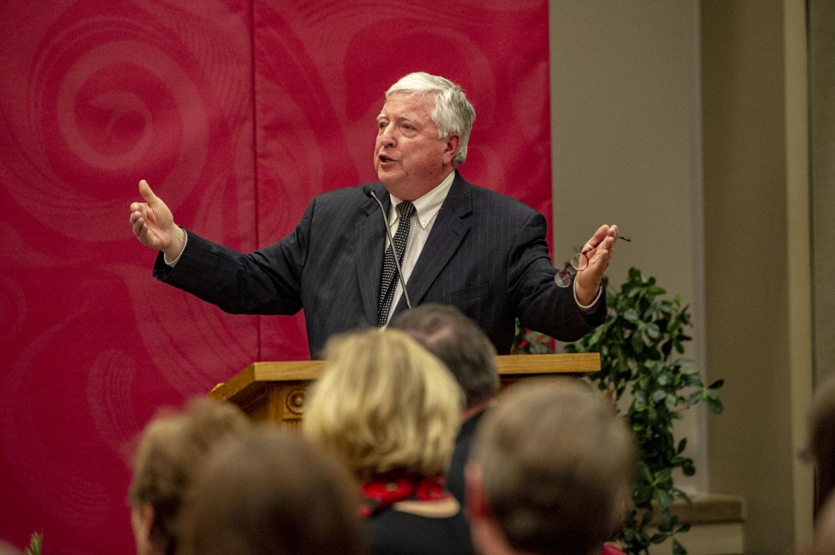 Family, friends, colleagues pay tribute to late Senator John Culver ...