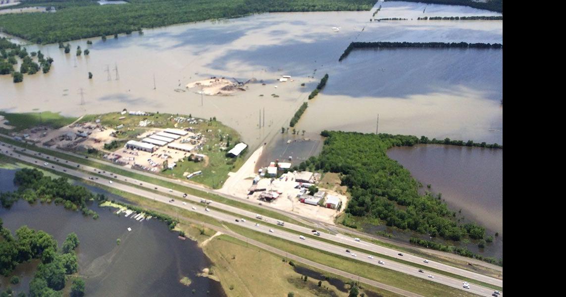 Aerial photos of East Fork Trinity River flooding through Kaufman ...