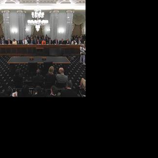 Senate Committee Advances Bill That Would Require AM Radio In Vehicle ...