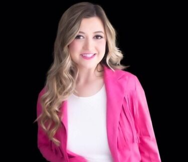 Hannah Brummer Named 2025 MIW Programming Mentee. | Story | insideradio.com