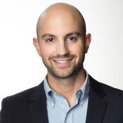 Oren Rosenbaum - Partner & Head Emerging Platforms - United Talent ...