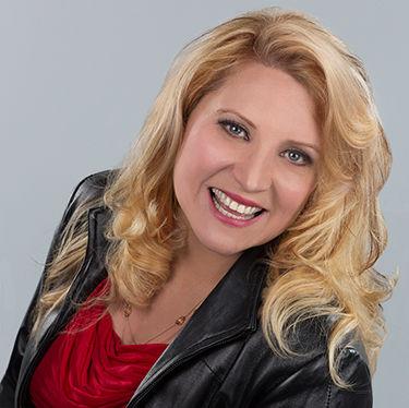 Q&A: Premiere Radio Syndicated Personality Delilah | Insider Interviews ...