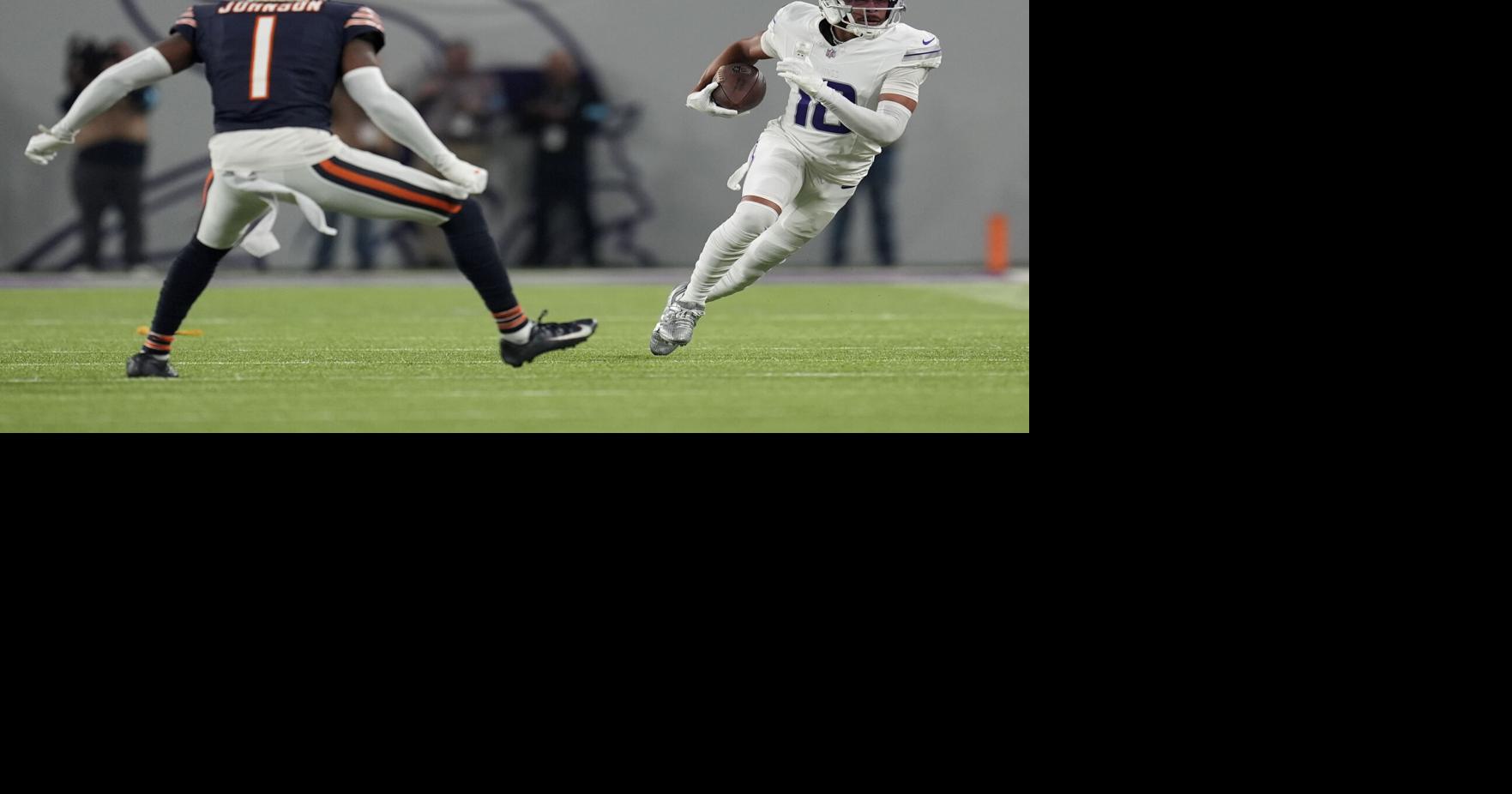 Jefferson turns TD celebration into Moss tribute during Vikings win: ‘We love you Randy ...