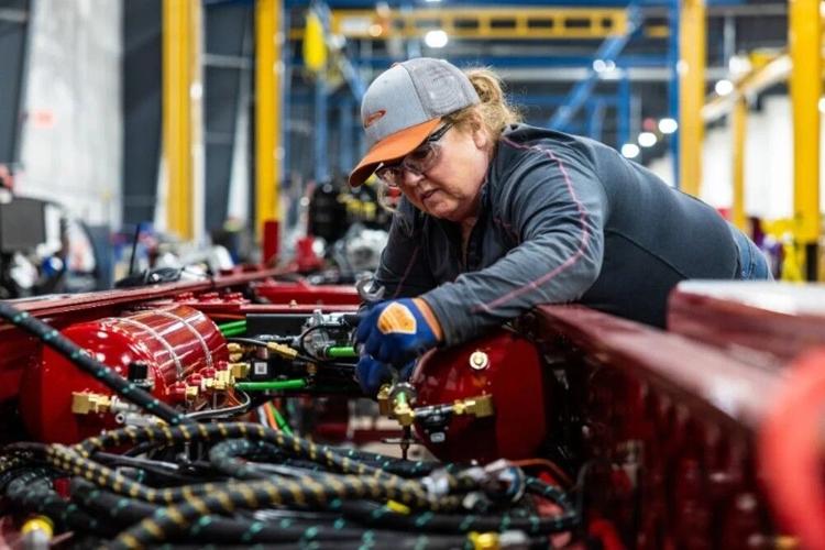 High Flow Line rolls at Pierce's Appleton plant | Manufacturing ...