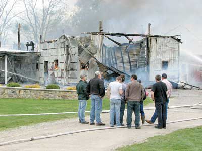 Barn destroyed in fire | Latest | inwhitleycounty.com