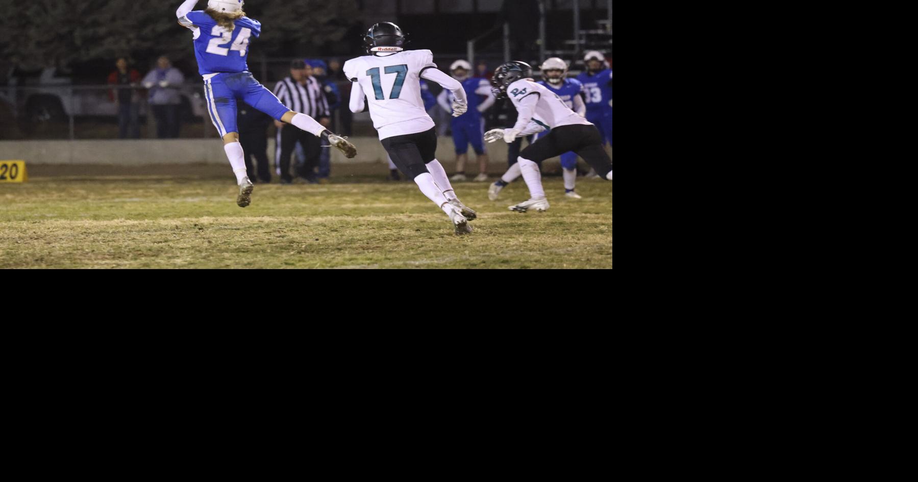 Bishop Broncos fall in division championship after perfect season ...