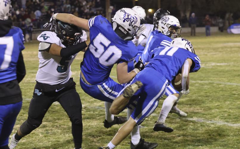 Bishop Broncos fall in division championship after perfect season ...