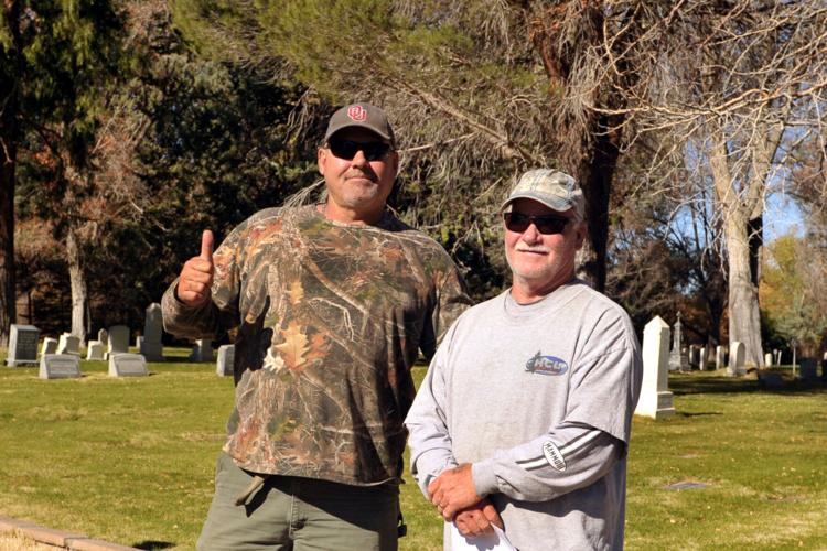 Honoring veterans on Veterans Day | Photo Galleries | inyoregister.com