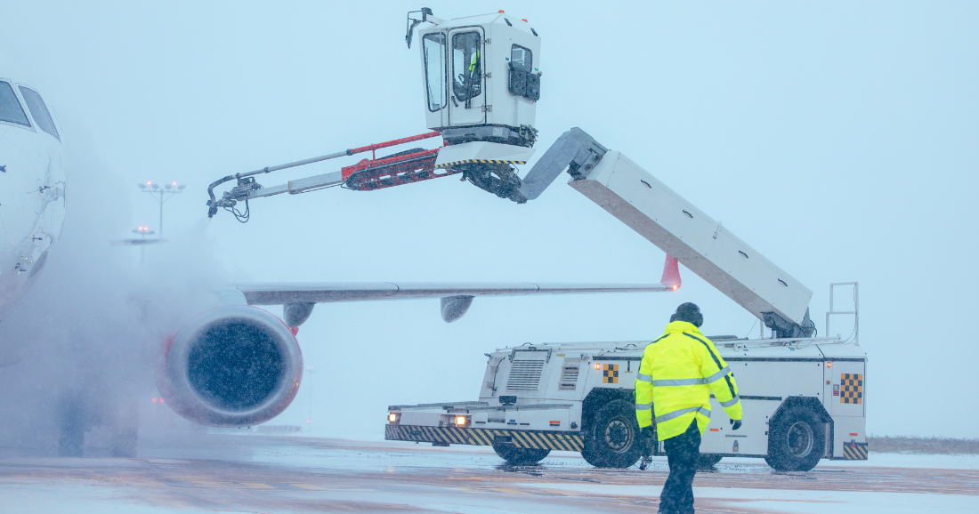 Winter storm grounds nearly 12,000 flights across the U.S. | Miami ...