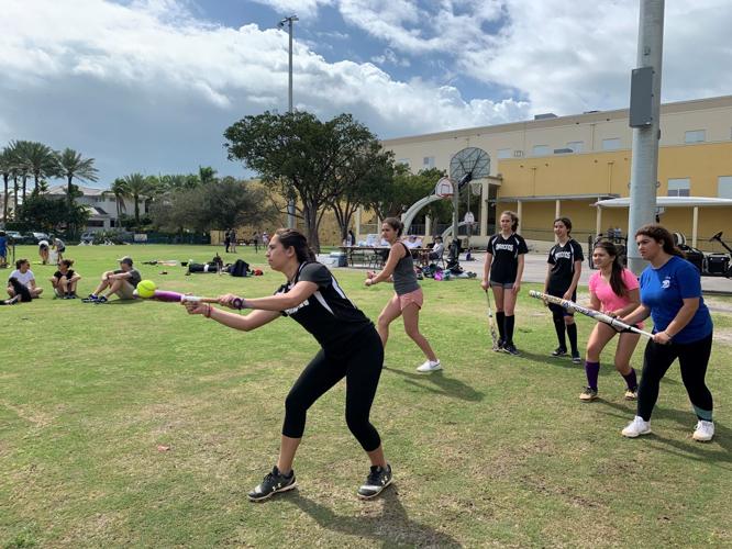 Girls softball clinics | Sports | islandernews.com