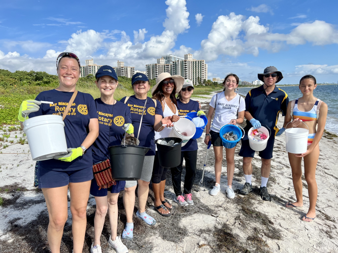 Island community joins global beach cleanup effort | Key Biscayne ...
