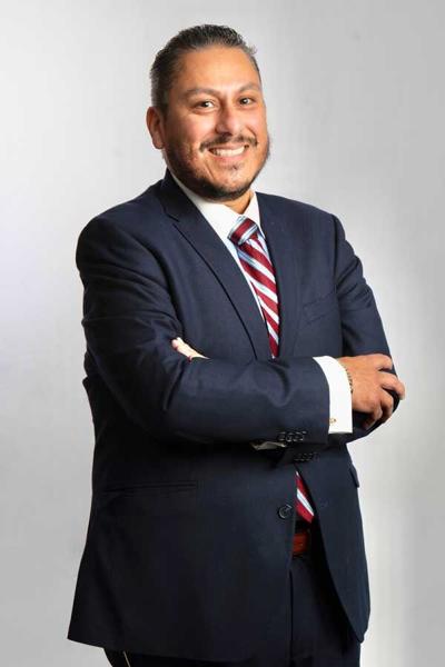Lanza abogado candidatura a Fiscal de Distrito | Adelante Valle ...
