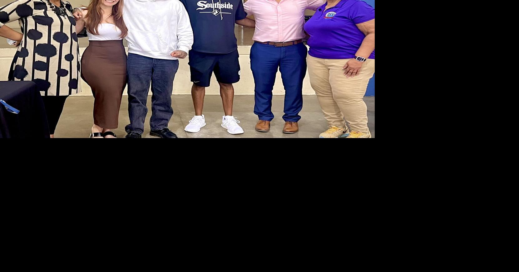 Boxing champion Joseph "JoJo" Diaz visits Brawley to inspire youth ...