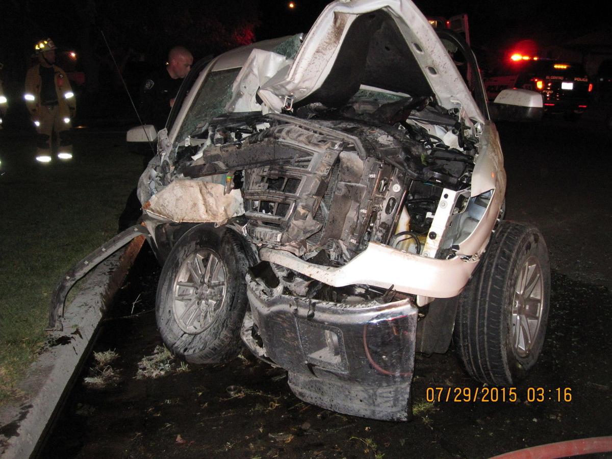 Valley Police Beat: El Centro man injured in car crash after attempting ...