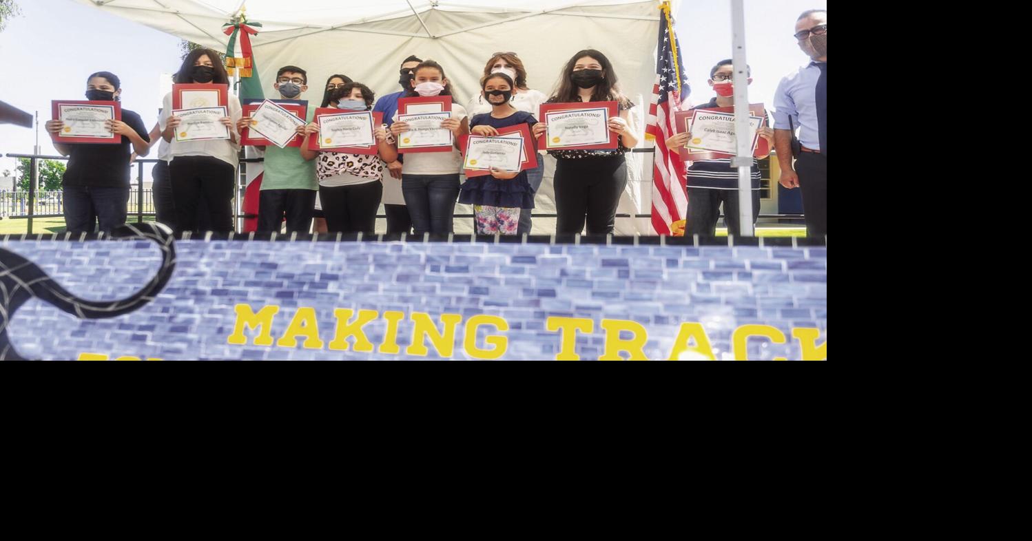 Dool Elementary unveils new student mosaic | Local News | ivpressonline.com