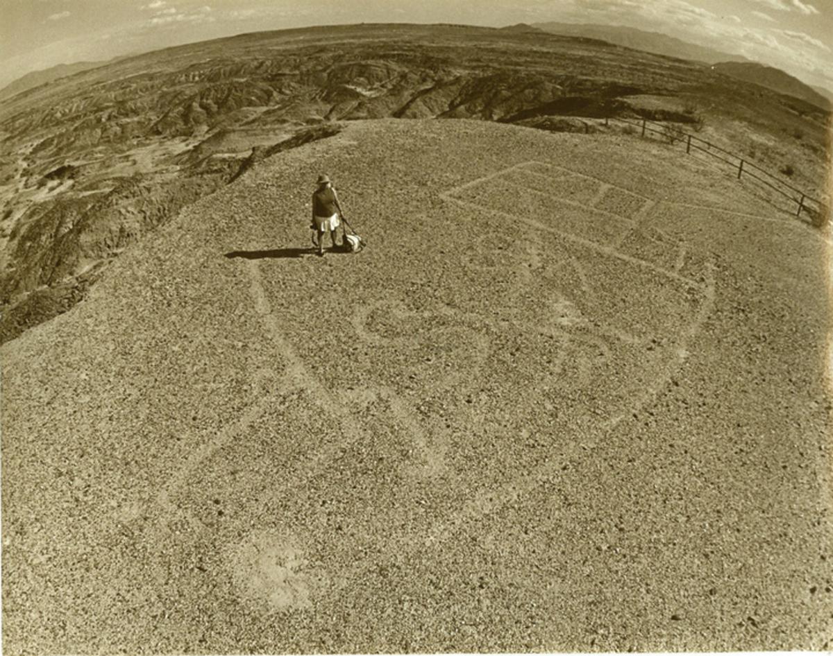 Desert geoglyphs’ still shrouded in mystery | Land of Extremes ... Desert geoglyphs’ still shrouded in mystery | Land of Extremes ...