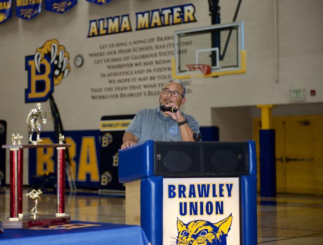Two more Brawley wrestlers sign with Vanguard | Local News ...