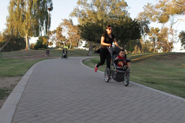 El Centro's Bucklin Park lights up for Glow in the Park 5K | Local News ...