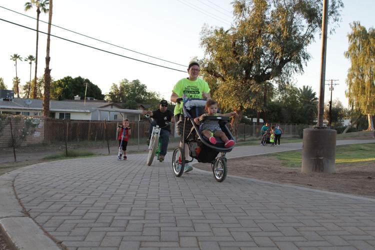 El Centro's Bucklin Park lights up for Glow in the Park 5K | Local News ...