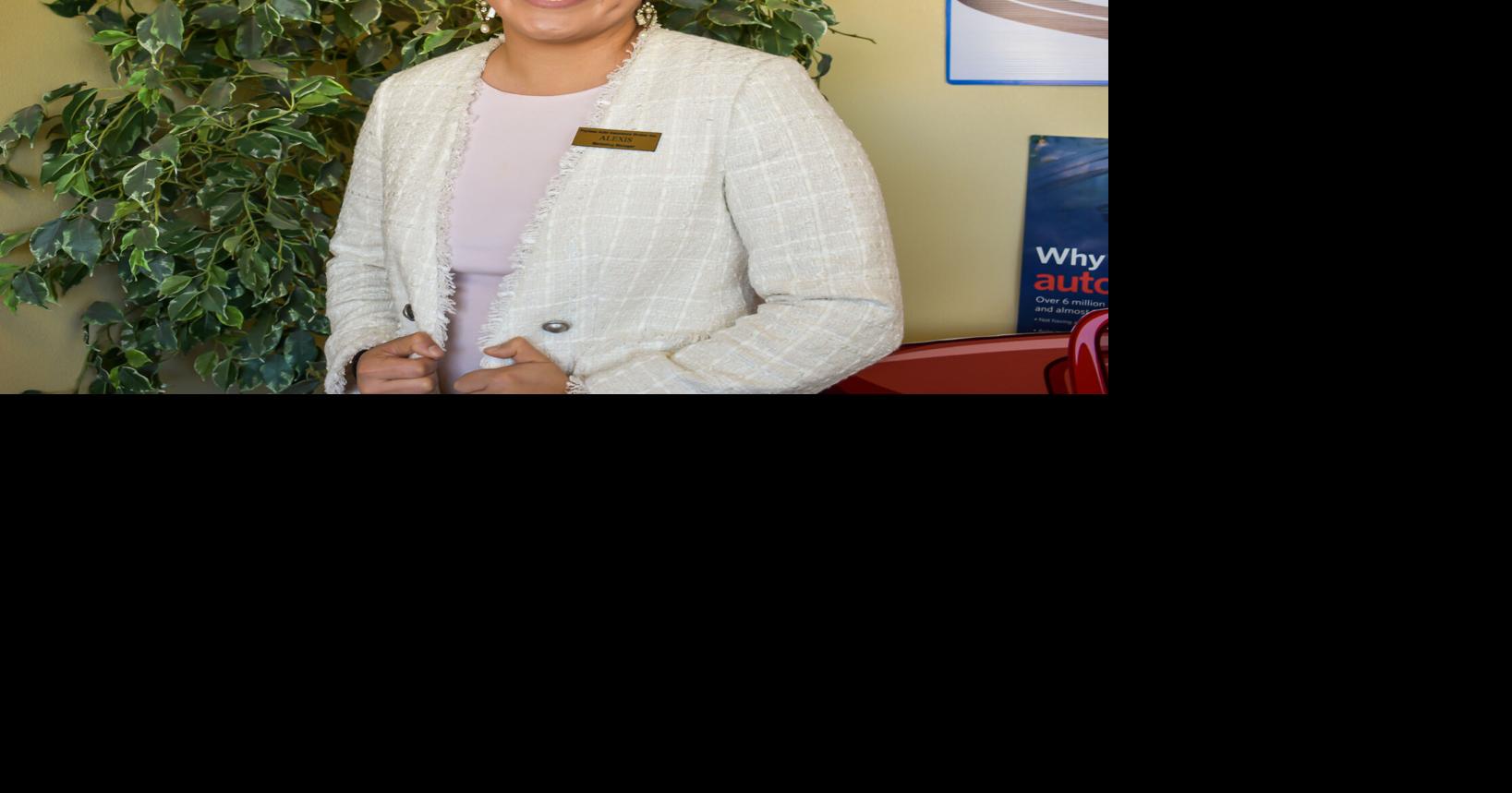 20 under 40 Alexis Araujo | | ivpressonline.com