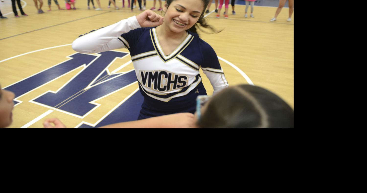 Scots' mini-cheer camp targets wide range | Local News | ivpressonline.com