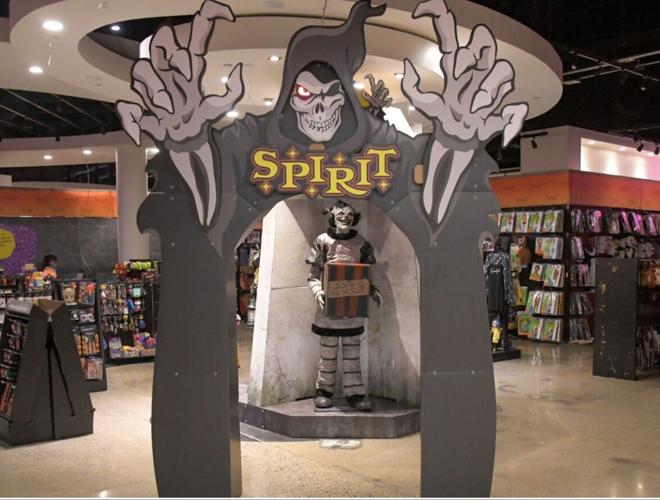 Spirit Halloween Mega Store trae magia de temporada al Imperial Valley ...