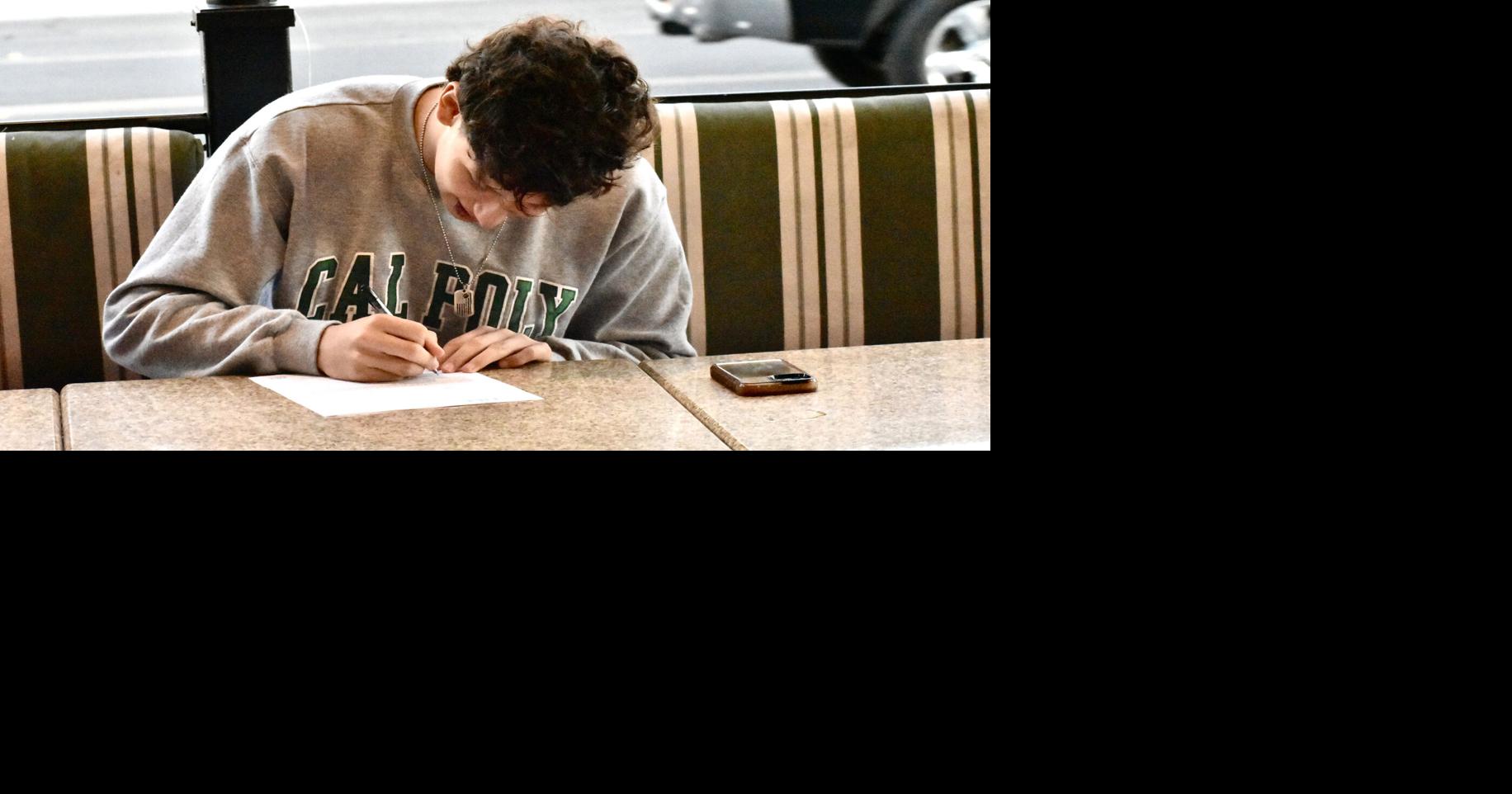 Central Spartans' Sullivan, Cook commit to colleges for NCAA D-I ...