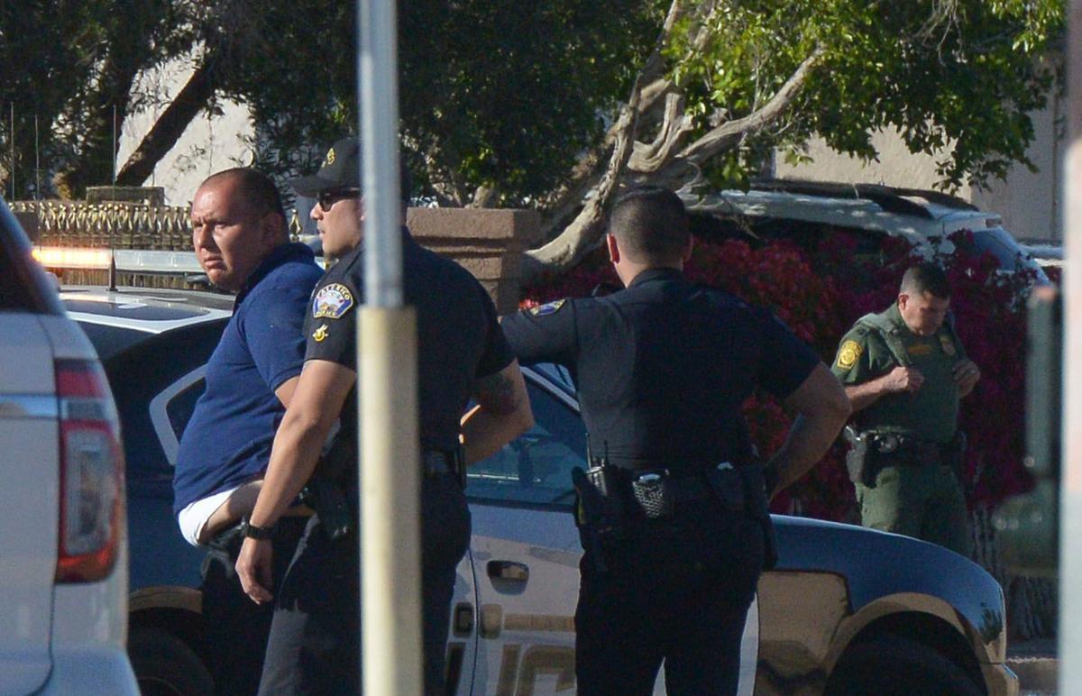 Calexico barricaded suspect | Photos | ivpressonline.com