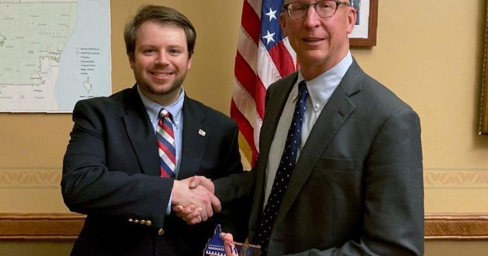 Senator receives award | | iwantthenews.com