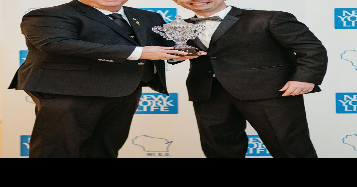 Agent of the Year honor presented to Kiel’s Olig | News | iwantthenews.com