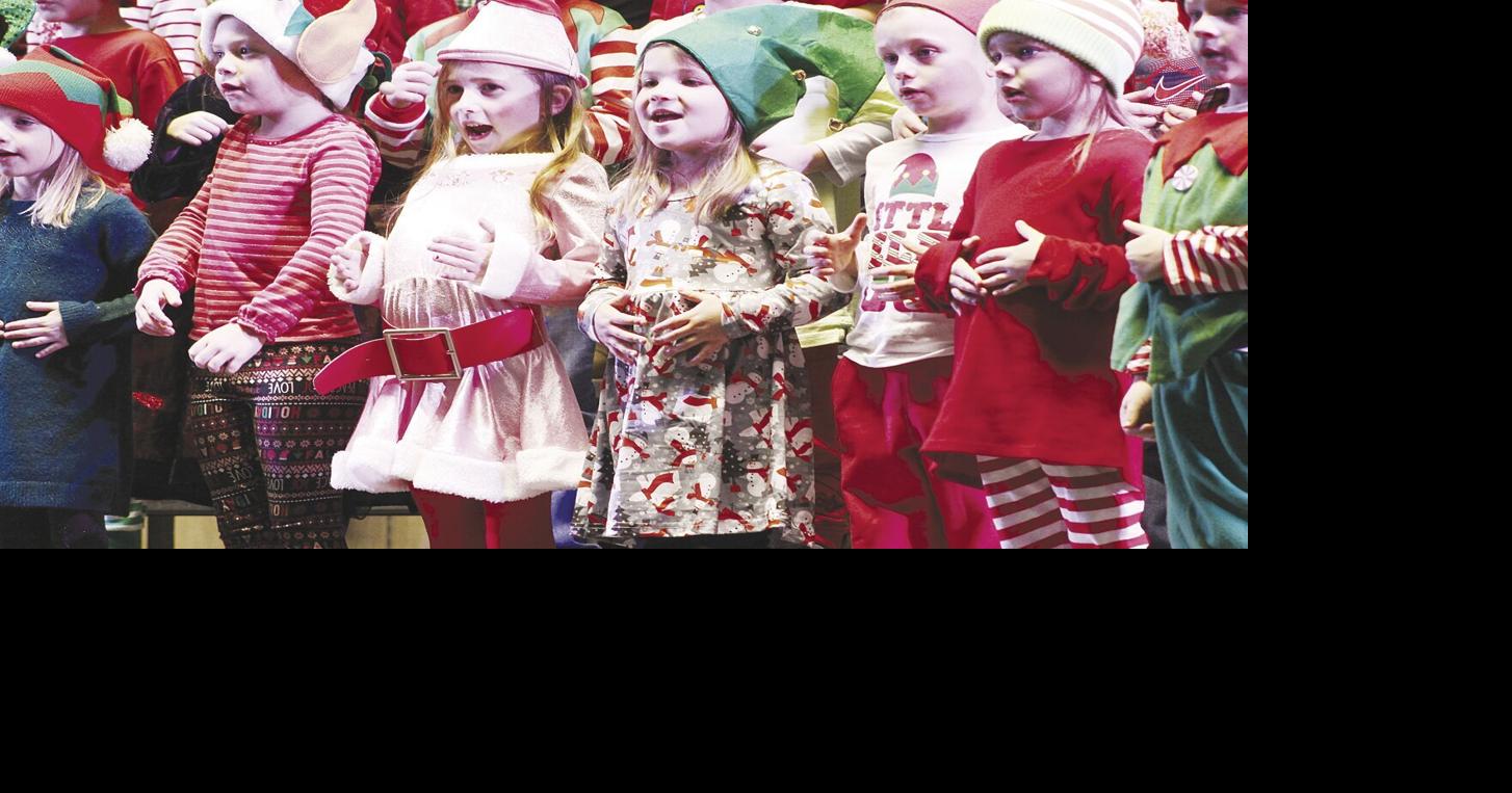 Small elves invade New Holstein Elementary gym | | iwantthenews.com