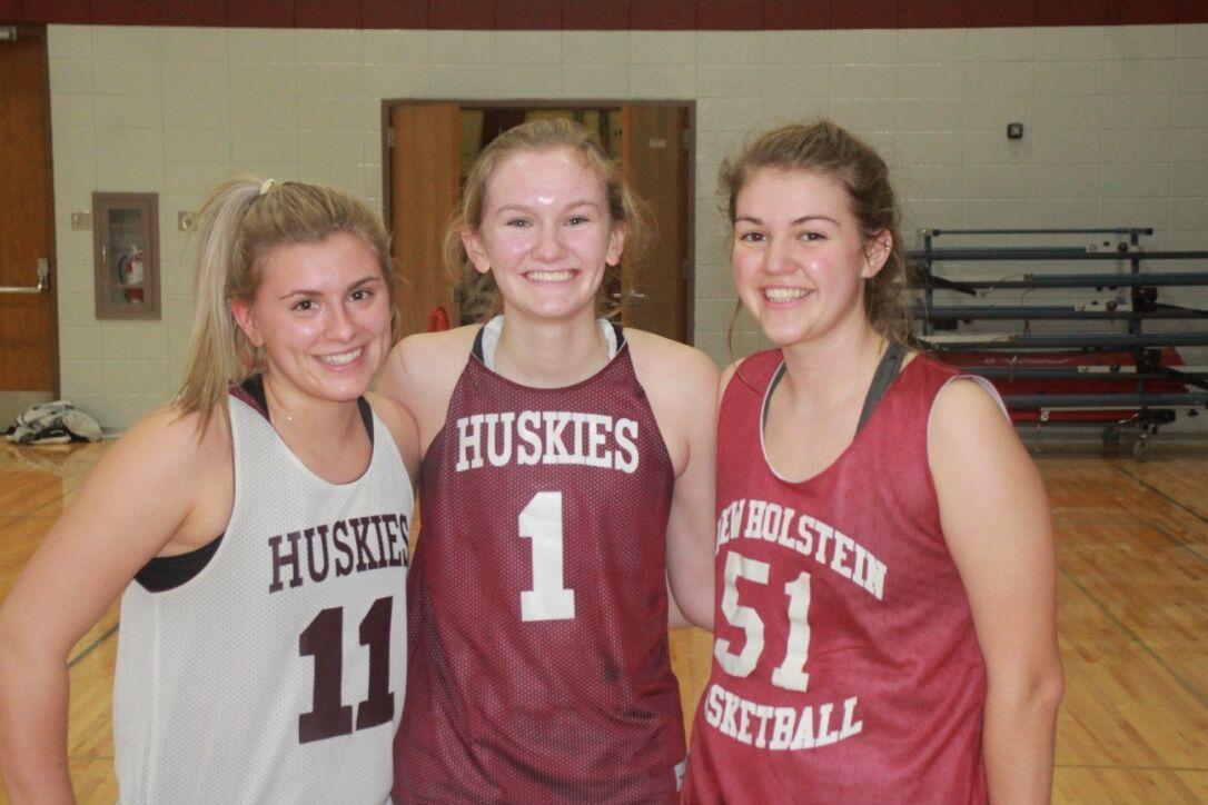 New Holstein Girls Basketball Preview: Huskies look to surprise EWC ...
