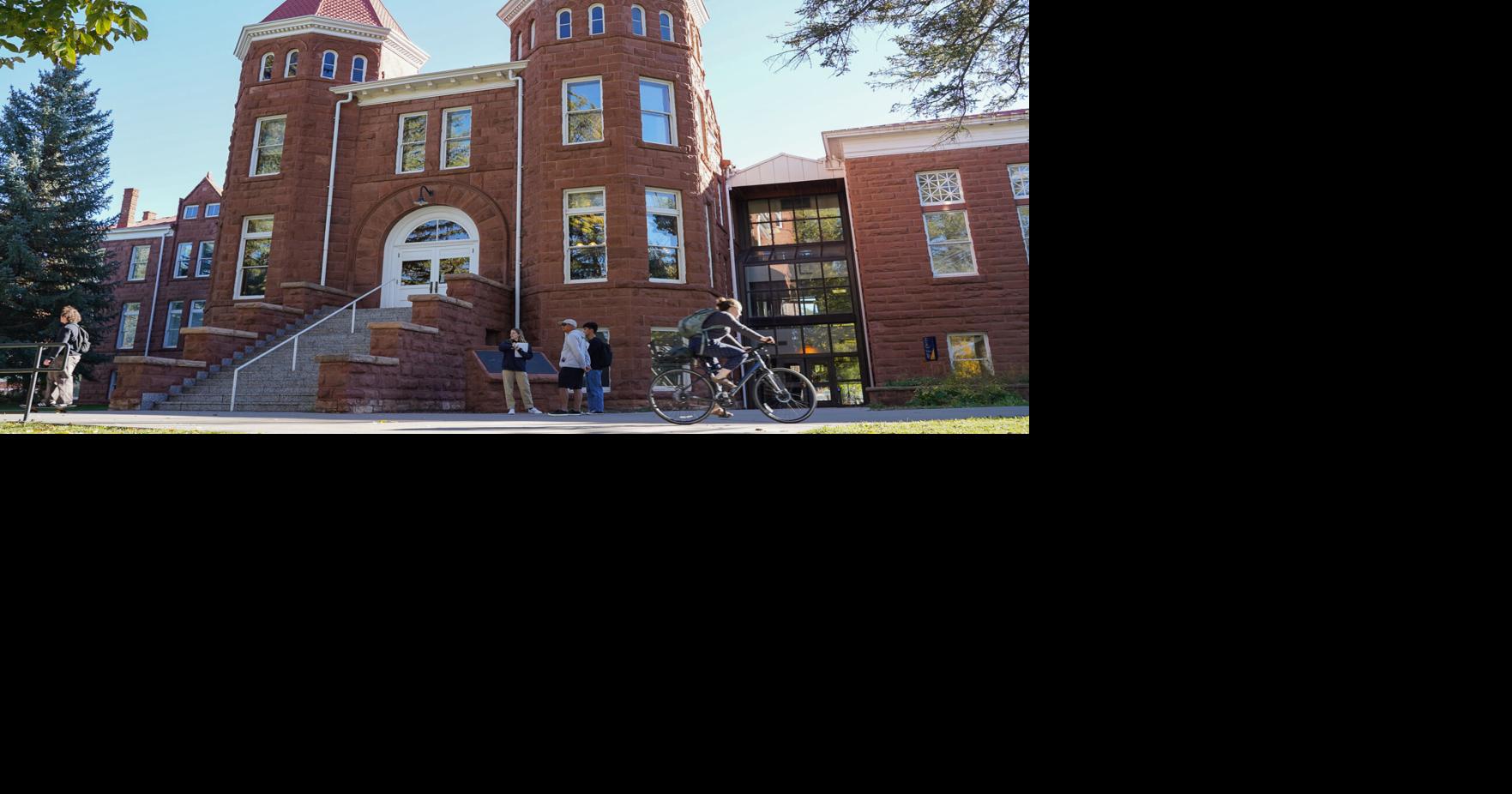 A glimpse into faculty artists at NAU | Culture | jackcentral.org