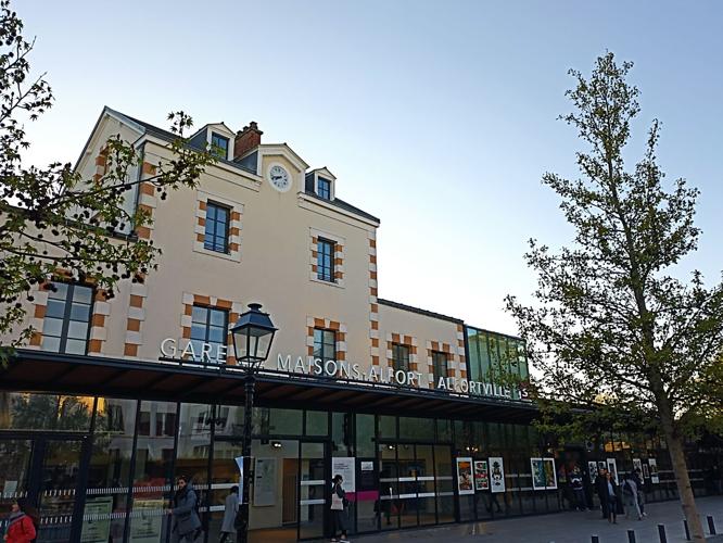 Hometown Spotlight: Maisons-Alfort, France | Culture | jackcentral.org