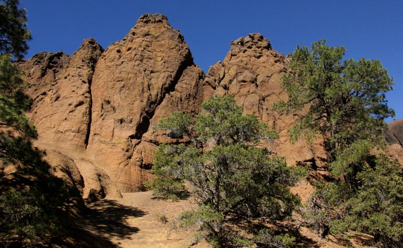 Out of place, but magnificent in scale: How to hike Red Mountain Trail ...