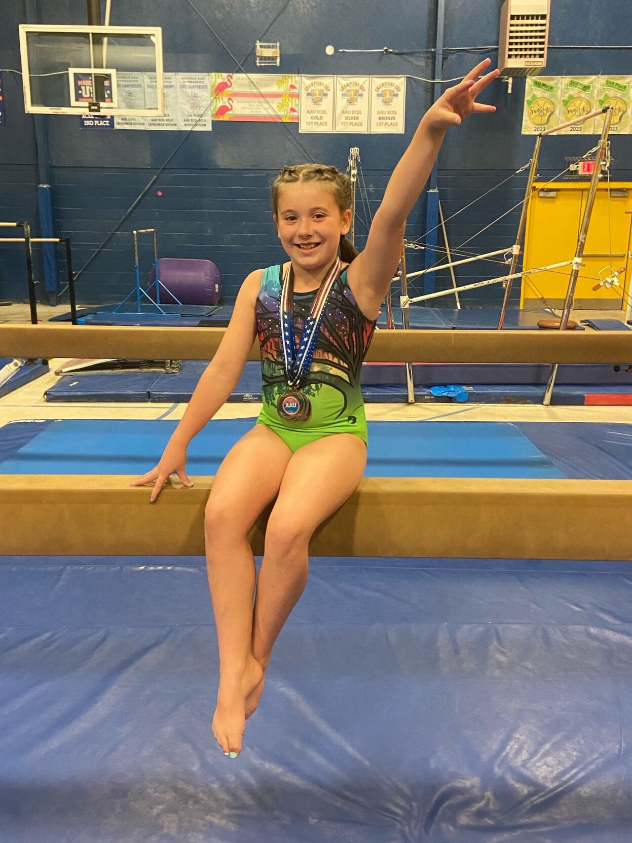 Tiny gymnast Presleigh Stephens scores two perfect 10s | News ...