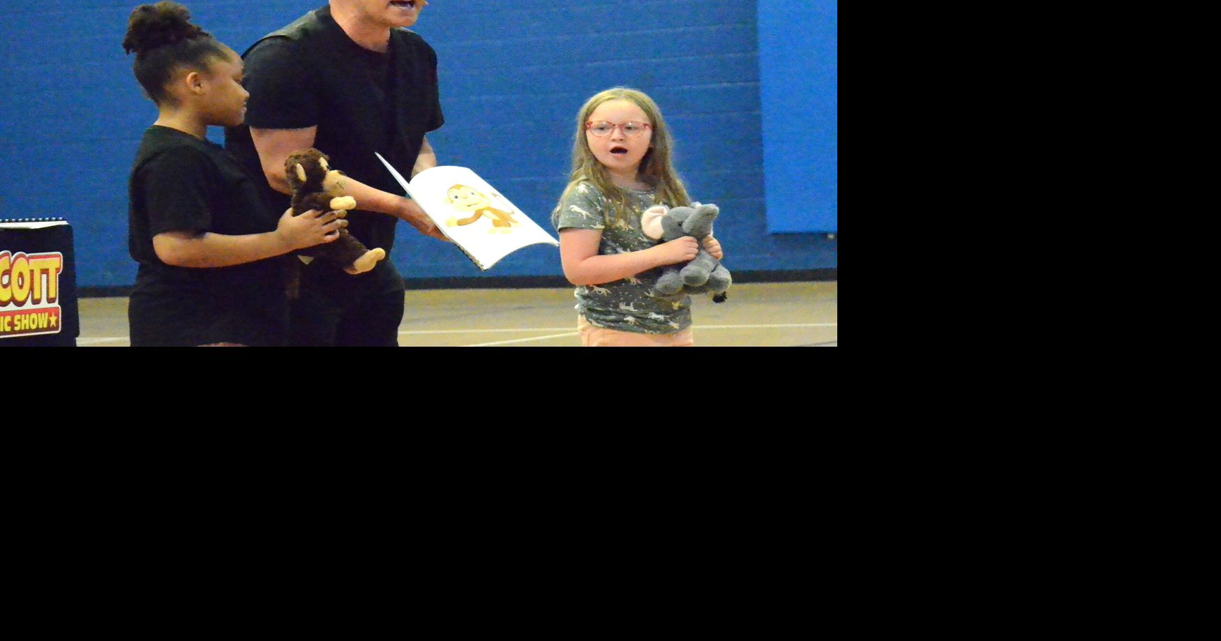 Magician Ken Scott entertains with books during Summer Reading Program ...