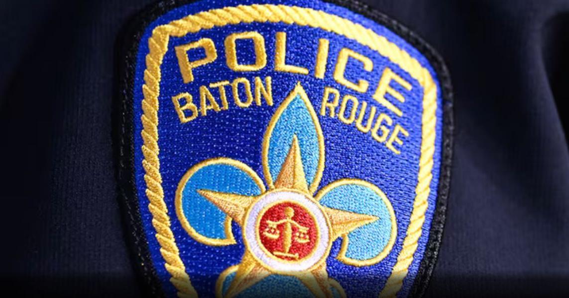 Encuentran a un hombre dentro de su vehículo con varios disparos ...