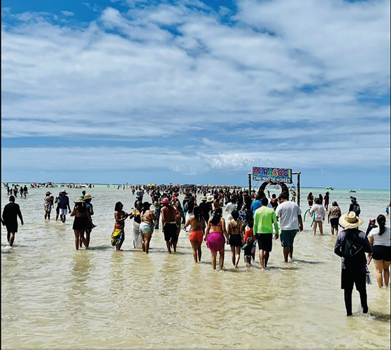 Descubre el Camino de Moisés: Un fenómeno natural único en las playas ...
