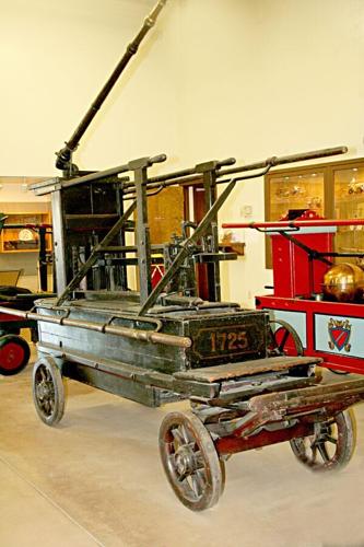 Phoenix fire engine, ‘one fine piece of design,’ celebrates 300th ...
