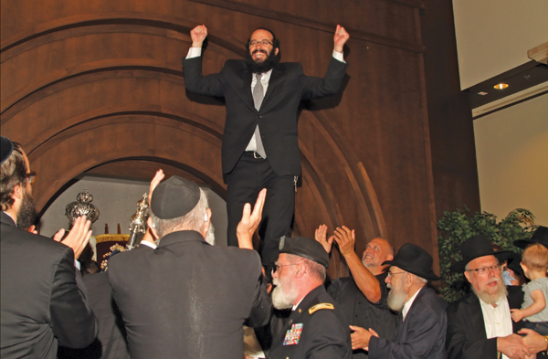 Chabad celebrates new center | Community | jewishaz.com