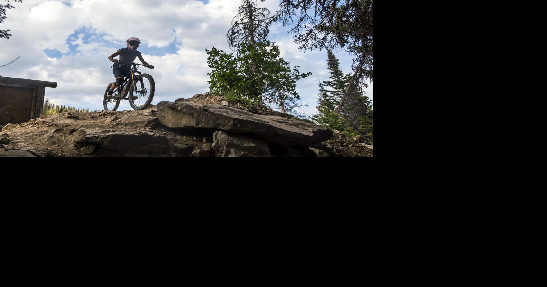 Cyclists celebrate final Pass Bash of season | Local | jhnewsandguide.com