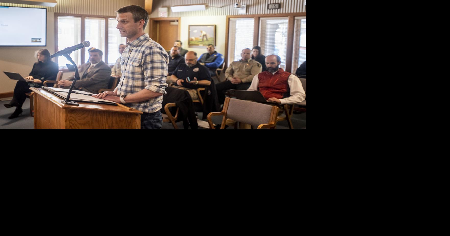 Riddell named Citizen of the Year and Martinez honored as Rising Star ...