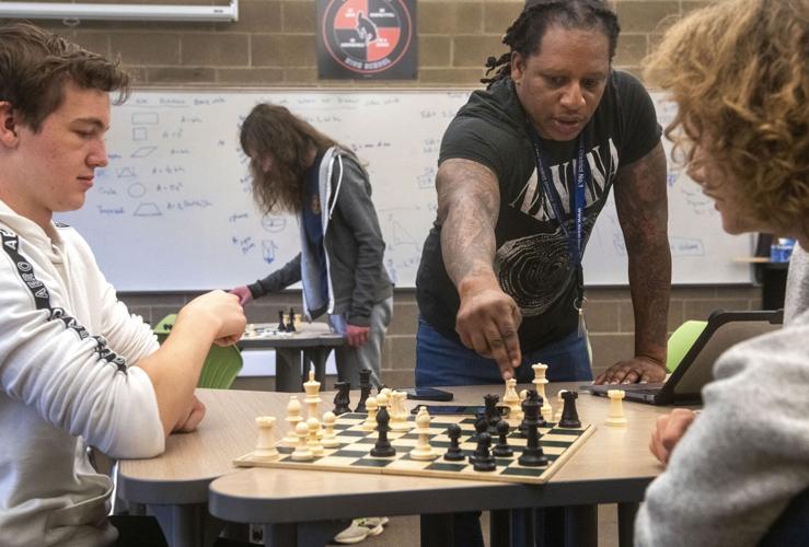 Jackson Hole High School chess club to send teens to nationals ...