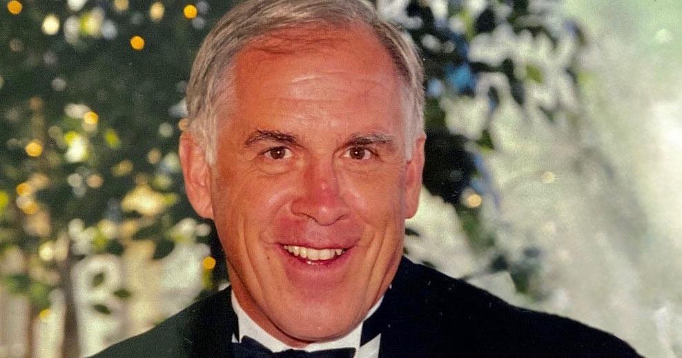 Rassas, 81, football player and banker | Obituaries | jhnewsandguide.com