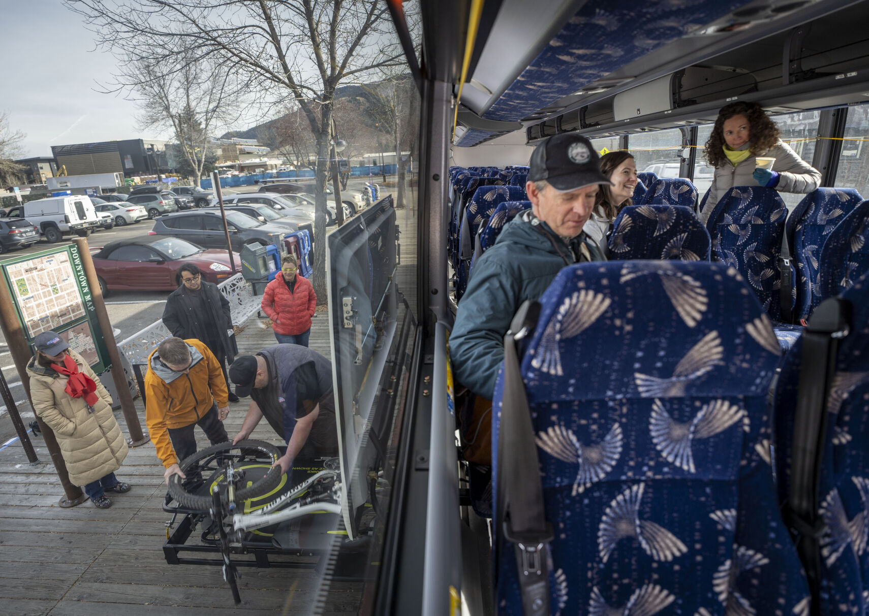 New buses aid long commutes | Local | jhnewsandguide.com